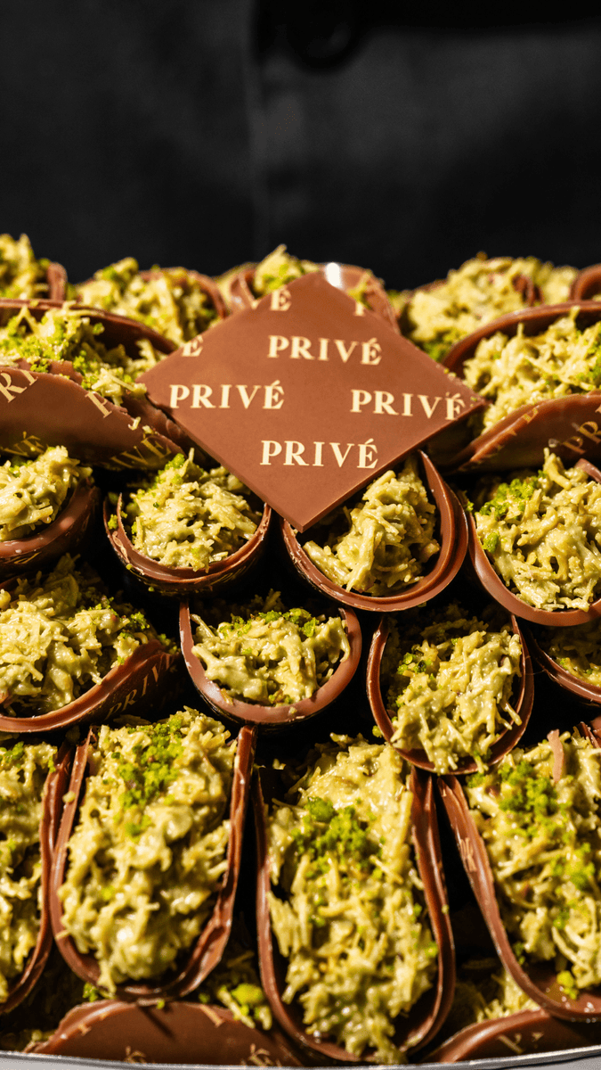 Pistachio Kunafa Tacos in Kilo Box – Prive Chocolates